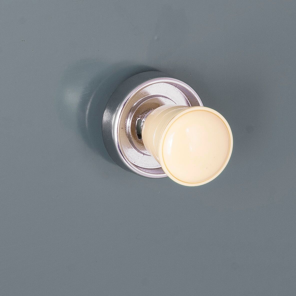 RetroSound Ivory Knob Set 68-76